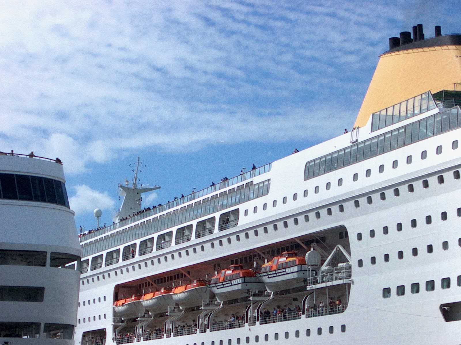 Arcadia cruise ship - Cruise Port Amsterdam